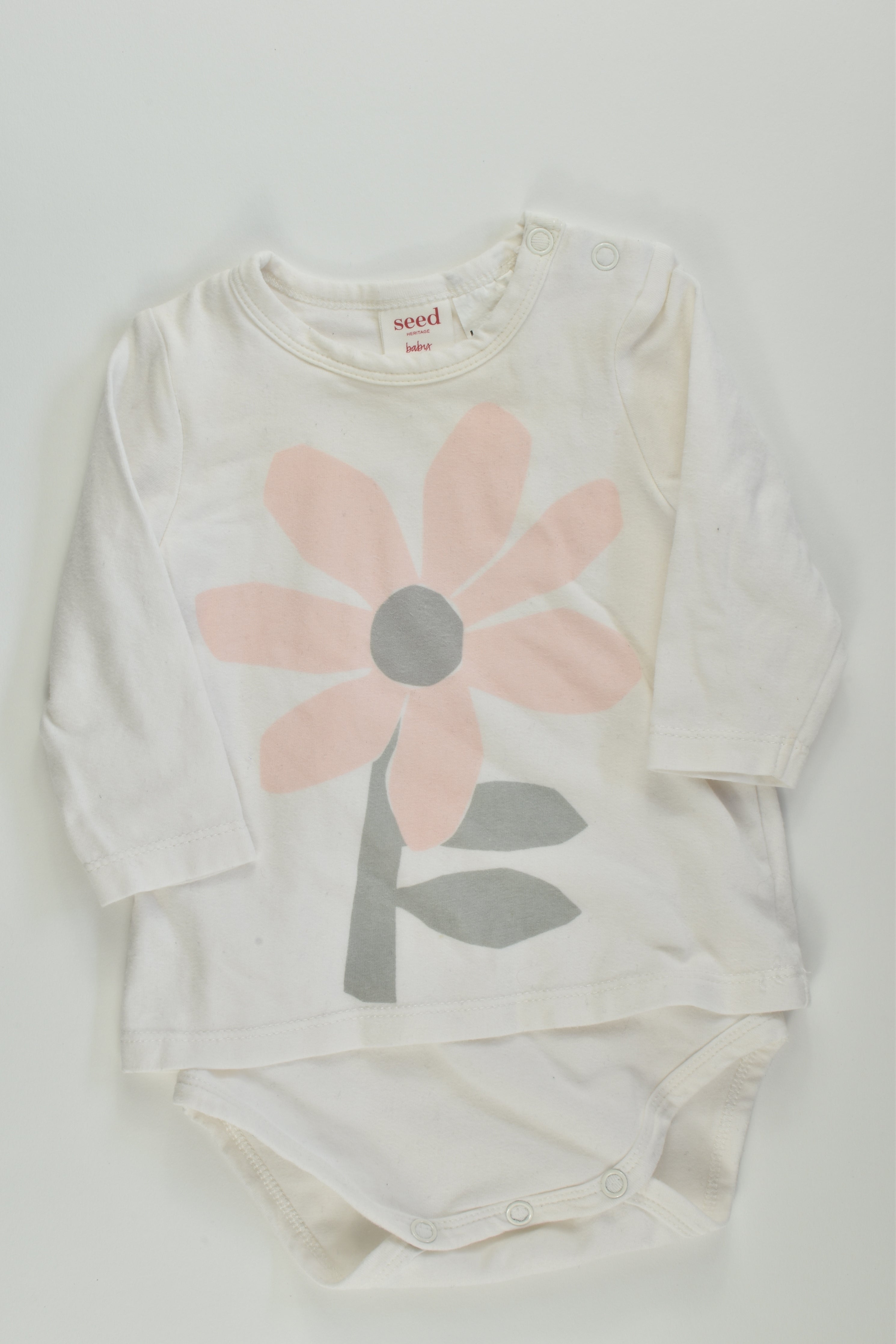 Seed Heritage Size 000 Flower Bodysuit – MiniMe Preloved - Baby and ...
